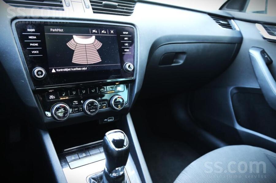 Grey Skoda Octavia 2019 in Riga, with an engine capacity of 1.60 L and mileage of 242 thousand km for 8995 €, photo 15 on AUTOMOTO.COM.LV