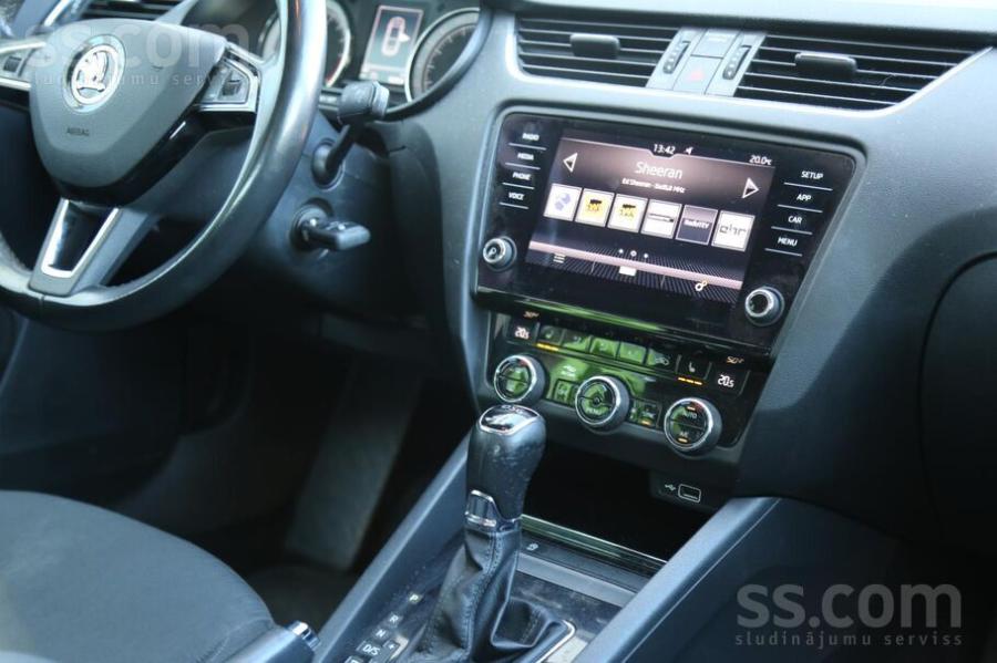 Grey Skoda Octavia 2019 in Riga, with an engine capacity of 1.60 L and mileage of 242 thousand km for 8995 €, photo 17 on AUTOMOTO.COM.LV