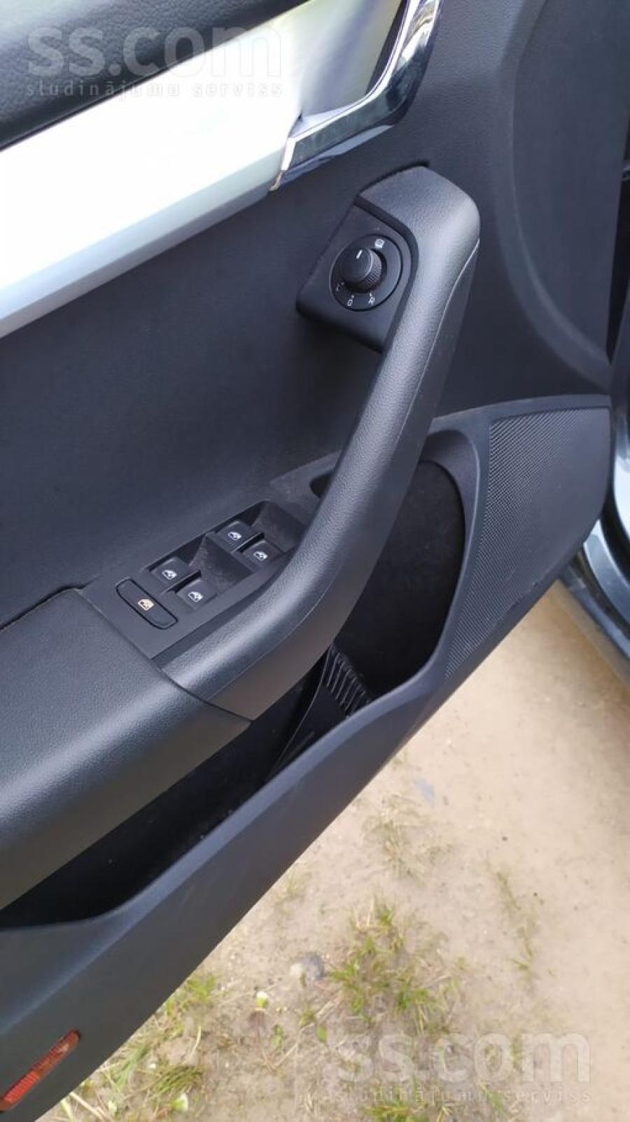 Grey Skoda Octavia 2019 in Liepaja, with an engine capacity of 1.50 L and mileage of 48 thousand km for 13100 €, photo 5 on AUTOMOTO.COM.LV