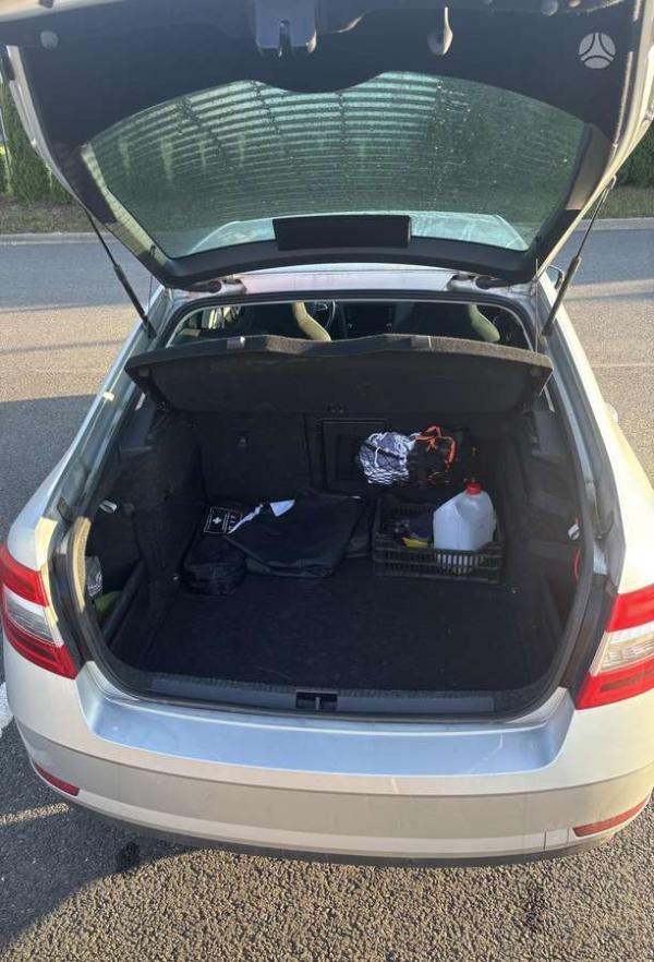 Grey Skoda Octavia 2019 in Vilnius, with an engine capacity of 1.60 L and mileage of 138 thousand km for 11200 €, photo 4 on AUTOMOTO.COM.LV