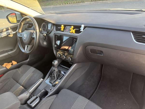 Grey Skoda Octavia 2019 in Vilnius, with an engine capacity of 1.60 L and mileage of 138 thousand km for 11200 €, photo 5 on AUTOMOTO.COM.LV