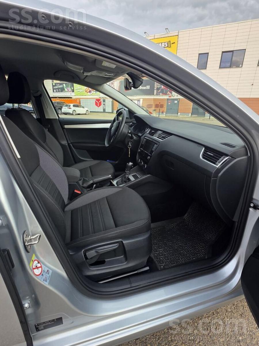 Grey Skoda Octavia 2019 in Riga, with an engine capacity of 2.00 L and mileage of 123 thousand km for 14200 €, photo 6 on AUTOMOTO.COM.LV