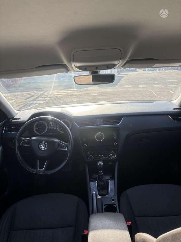 Grey Skoda Octavia 2019 in Kedainiai, with an engine capacity of 1.60 L and mileage of 207 thousand km for 7500 €, photo 4 on AUTOMOTO.COM.LV