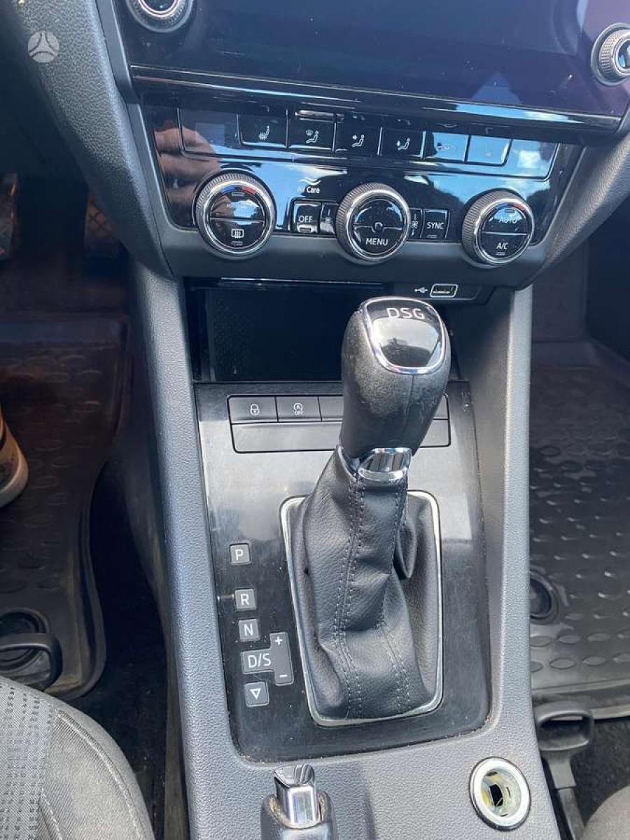 Pelēks Skoda Octavia 2019 Kauņa, ar dzinēja tilpumu 1.60 L un nobraukumu 193 tūkst. km par 8700 €, foto 7 vietnē AUTOMOTO.COM.LV