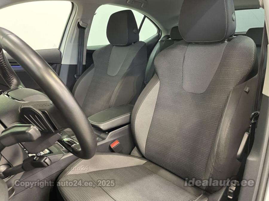 Grey Skoda Octavia 2020 in Tallinn, with an engine capacity of 2.00 L and mileage of 106 thousand km for 18900 €, photo 7 on AUTOMOTO.COM.LV