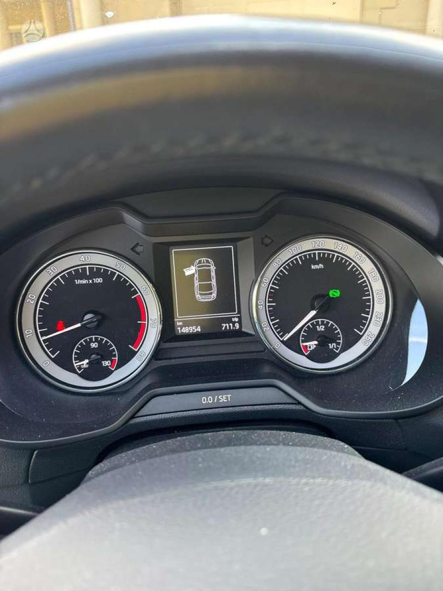 Pelēks Skoda Octavia 2020 Viļņa, ar dzinēja tilpumu 1.50 L un nobraukumu 150 tūkst. km par 10000 €, foto 10 vietnē AUTOMOTO.COM.LV