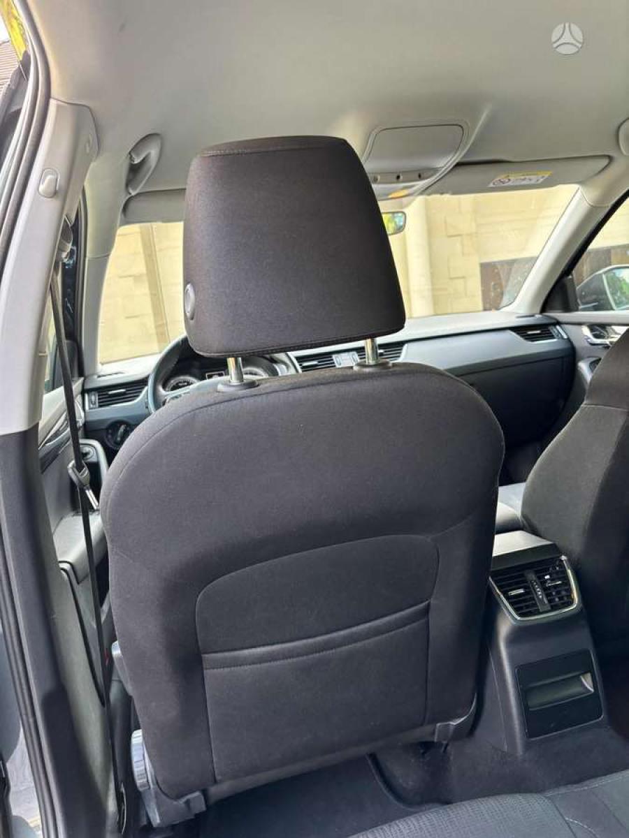 Pelēks Skoda Octavia 2020 Viļņa, ar dzinēja tilpumu 1.50 L un nobraukumu 150 tūkst. km par 10000 €, foto 15 vietnē AUTOMOTO.COM.LV