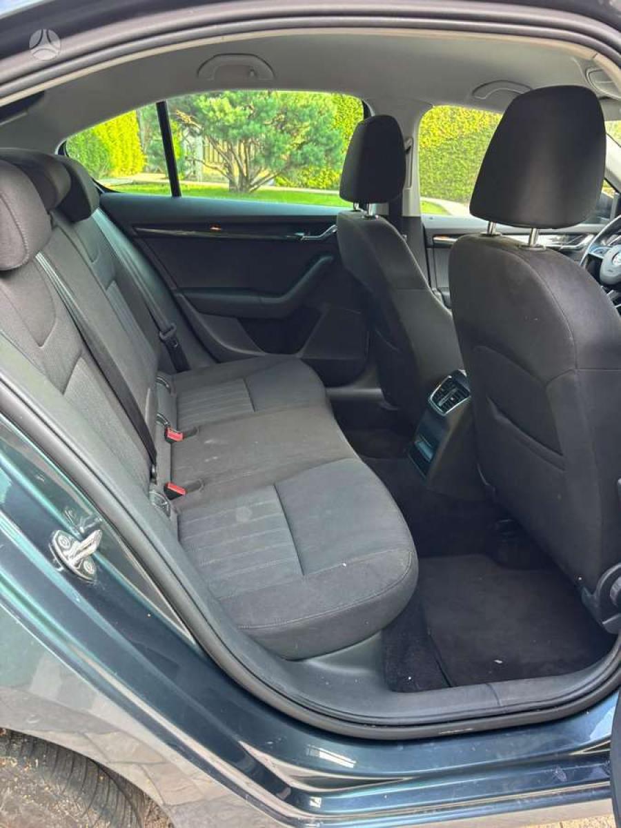 Pelēks Skoda Octavia 2020 Viļņa, ar dzinēja tilpumu 1.50 L un nobraukumu 150 tūkst. km par 10000 €, foto 16 vietnē AUTOMOTO.COM.LV