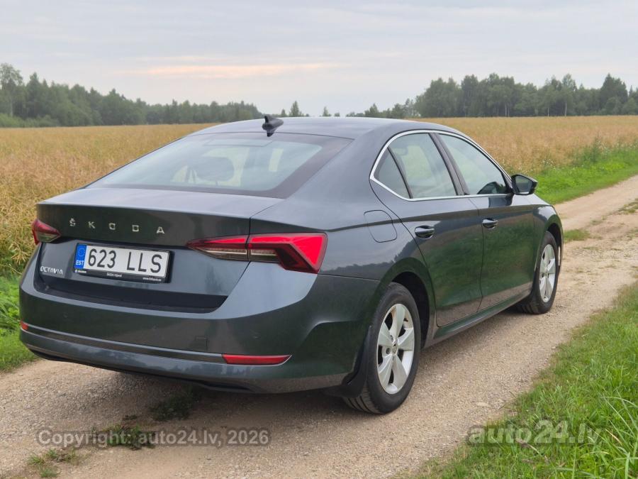 Grey Skoda Octavia 2020 in Tallinn, with an engine capacity of 2.00 L and mileage of 78 thousand km for 18999 €, photo 3 on AUTOMOTO.COM.LV