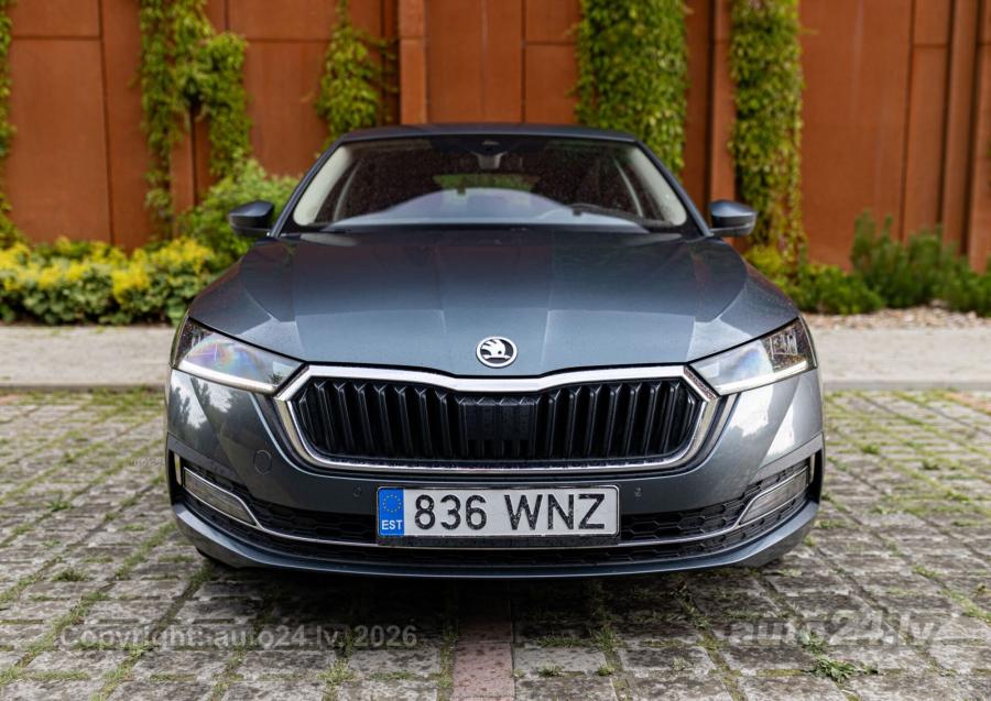 Grey Skoda Octavia 2020 in Tallinn, with an engine capacity of 2.00 L and mileage of 152 thousand km for 15990 €, photo 3 on AUTOMOTO.COM.LV