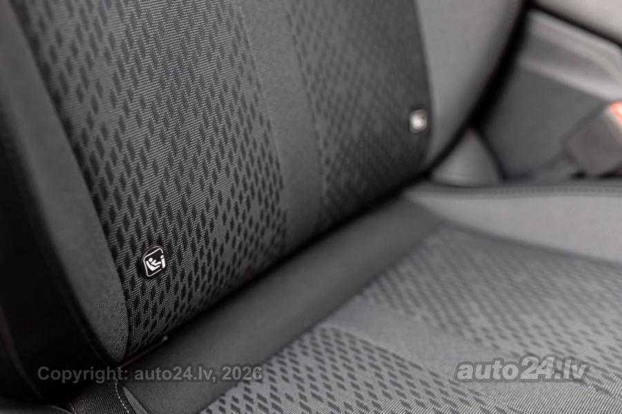 Grey Skoda Octavia 2020 in Tallinn, with an engine capacity of 2.00 L and mileage of 152 thousand km for 15990 €, photo 21 on AUTOMOTO.COM.LV