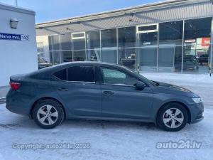 Pelēks Skoda Octavia 2021 Jehvi, ar dzinēja tilpumu 1.00 L un nobraukumu 91 tūkst. km par 13000 €, foto 3 vietnē AUTOMOTO.COM.LV