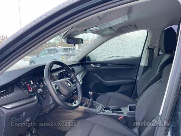 Grey Skoda Octavia 2021 in Johvi, with an engine capacity of 1.00 L and mileage of 91 thousand km for 13000 €, photo 11 on AUTOMOTO.COM.LV