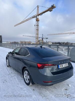 Grey Skoda Octavia 2021 in Tallinn, with an engine capacity of 1.50 L and mileage of 74 thousand km for 20500 €, photo 3 on AUTOMOTO.COM.LV