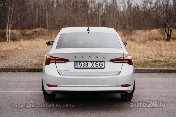 Pelēks Skoda Octavia 2021 Tallina, ar dzinēja tilpumu 2.00 L un nobraukumu 117 tūkst. km par 15500 €, foto 3 vietnē AUTOMOTO.COM.LV