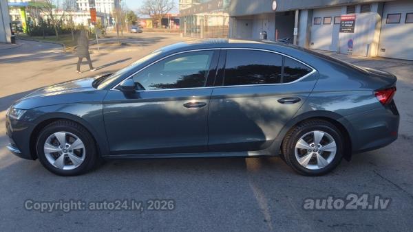 Pelēks Skoda Octavia 2021 Tallina, ar dzinēja tilpumu 1.50 L un nobraukumu 86 tūkst. km par 17000 €, foto 1 vietnē AUTOMOTO.COM.LV