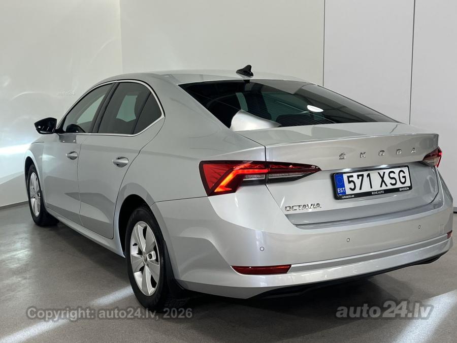 Pelēks Skoda Octavia 2021 Tallina, ar dzinēja tilpumu 2.00 L un nobraukumu 103 tūkst. km par 15900 €, foto 25 vietnē AUTOMOTO.COM.LV