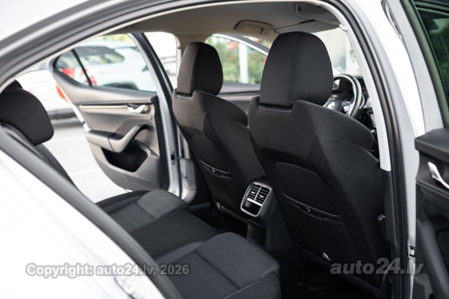 Pelēks Skoda Octavia 2021 Tallina, ar dzinēja tilpumu 2.00 L un nobraukumu 119 tūkst. km par 15490 €, foto 14 vietnē AUTOMOTO.COM.LV
