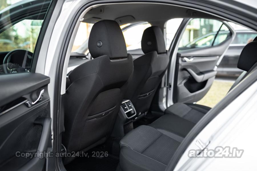 Pelēks Skoda Octavia 2021 Tallina, ar dzinēja tilpumu 2.00 L un nobraukumu 119 tūkst. km par 15490 €, foto 15 vietnē AUTOMOTO.COM.LV