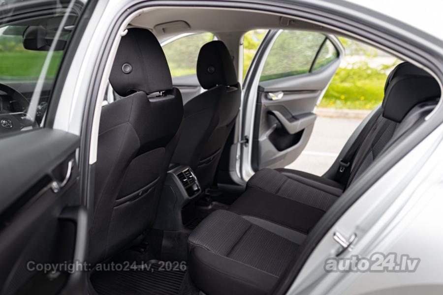 Grey Skoda Octavia 2021 in Tallinn, with an engine capacity of 2.00 L and mileage of 153 thousand km for 14690 €, photo 16 on AUTOMOTO.COM.LV
