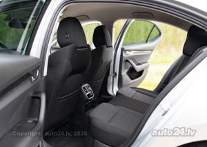 Grey Skoda Octavia 2021 in Tallinn, with an engine capacity of 2.00 L and mileage of 102 thousand km for 16490 €, photo 14 on AUTOMOTO.COM.LV