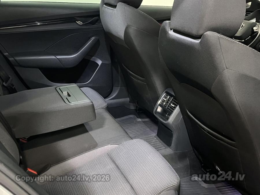 Pelēks Skoda Octavia 2021 Tallina, ar dzinēja tilpumu 2.00 L un nobraukumu 108 tūkst. km par 15990 €, foto 5 vietnē AUTOMOTO.COM.LV