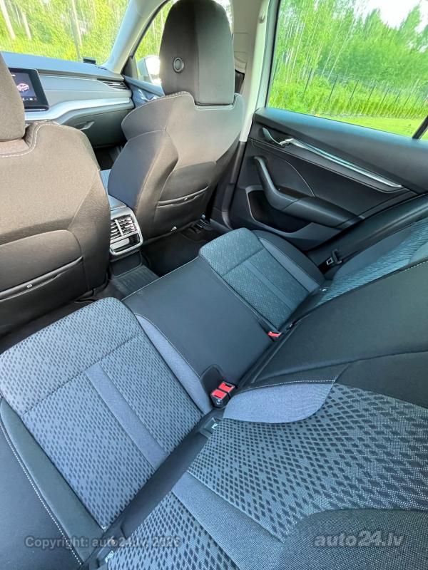 Grey Skoda Octavia 2021 in Tallinn, with an engine capacity of 1.50 L and mileage of 72 thousand km for 16500 €, photo 9 on AUTOMOTO.COM.LV