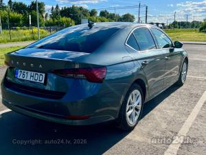 Grey Skoda Octavia 2021 in Tallinn, with an engine capacity of 2.00 L and mileage of 119 thousand km for 18990 €, photo 5 on AUTOMOTO.COM.LV
