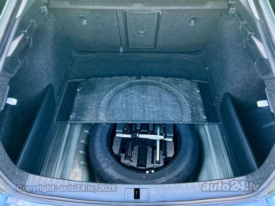 Grey Skoda Octavia 2021 in Tallinn, with an engine capacity of 2.00 L and mileage of 119 thousand km for 18990 €, photo 12 on AUTOMOTO.COM.LV