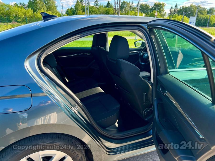 Grey Skoda Octavia 2021 in Tallinn, with an engine capacity of 2.00 L and mileage of 119 thousand km for 18990 €, photo 19 on AUTOMOTO.COM.LV
