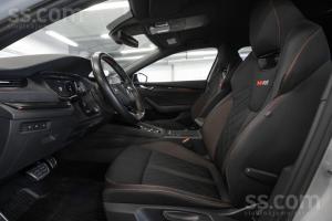 Pelēks Skoda Octavia 2021 Tukums, ar dzinēja tilpumu 2.00 L un nobraukumu 0 tūkst. km par 22990 €, foto 13 vietnē AUTOMOTO.COM.LV