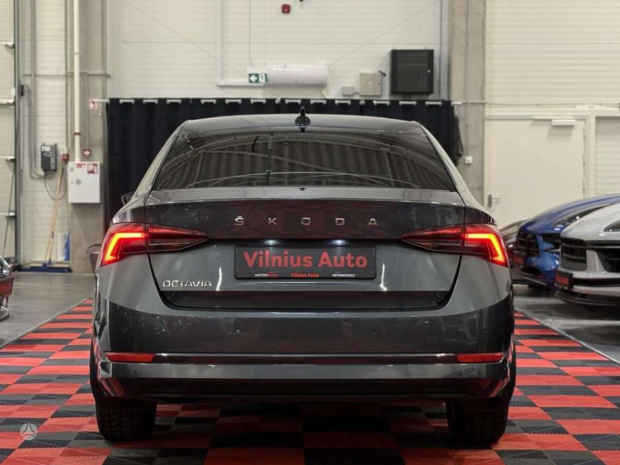 Grey Skoda Octavia 2021 in Vilnius, with an engine capacity of 1.00 L and mileage of 106 thousand km for 13990 €, photo 6 on AUTOMOTO.COM.LV