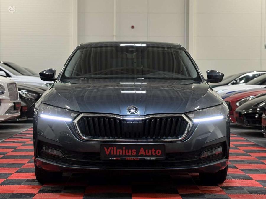 Pelēks Skoda Octavia 2021 Viļņa, ar dzinēja tilpumu 1.00 L un nobraukumu 106 tūkst. km par 12490 €, foto 3 vietnē AUTOMOTO.COM.LV