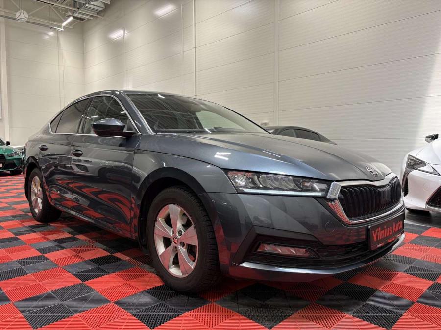 Pelēks Skoda Octavia 2021 Viļņa, ar dzinēja tilpumu 1.00 L un nobraukumu 106 tūkst. km par 12490 €, foto 4 vietnē AUTOMOTO.COM.LV