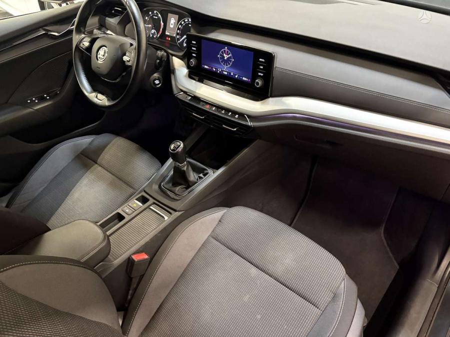 Pelēks Skoda Octavia 2021 Viļņa, ar dzinēja tilpumu 1.00 L un nobraukumu 106 tūkst. km par 12490 €, foto 16 vietnē AUTOMOTO.COM.LV