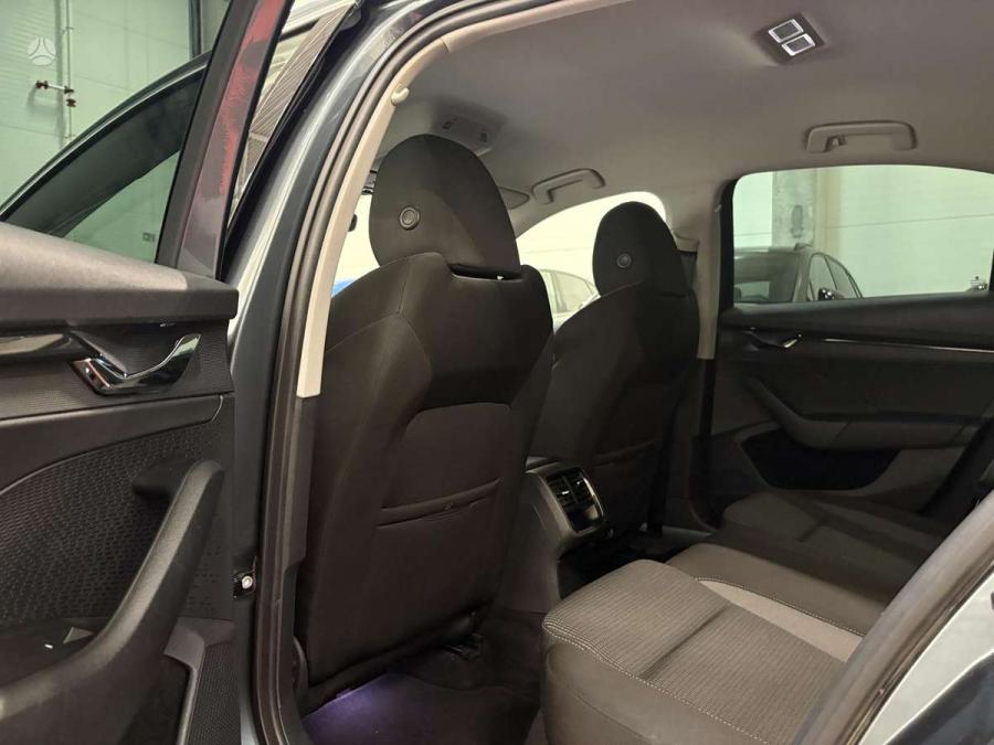 Pelēks Skoda Octavia 2021 Viļņa, ar dzinēja tilpumu 1.00 L un nobraukumu 106 tūkst. km par 12490 €, foto 28 vietnē AUTOMOTO.COM.LV