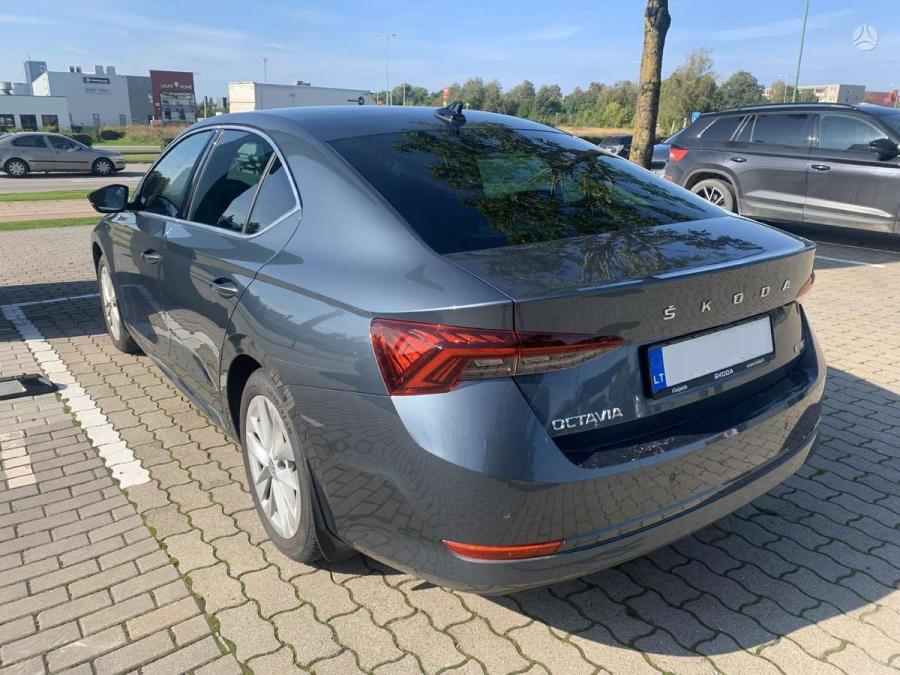 Grey Skoda Octavia 2022 in Vilnius, with an engine capacity of 1.50 L and mileage of 77 thousand km for 19200 €, photo 1 on AUTOMOTO.COM.LV