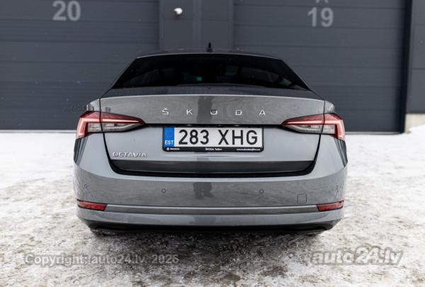 Pelēks Skoda Octavia 2022 Tallina, ar dzinēja tilpumu 1.50 L un nobraukumu 147 tūkst. km par 14990 €, foto 5 vietnē AUTOMOTO.COM.LV