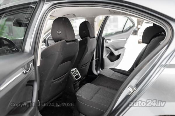 Grey Skoda Octavia 2022 in Tallinn, with an engine capacity of 1.50 L and mileage of 141 thousand km for 15990 €, photo 11 on AUTOMOTO.COM.LV