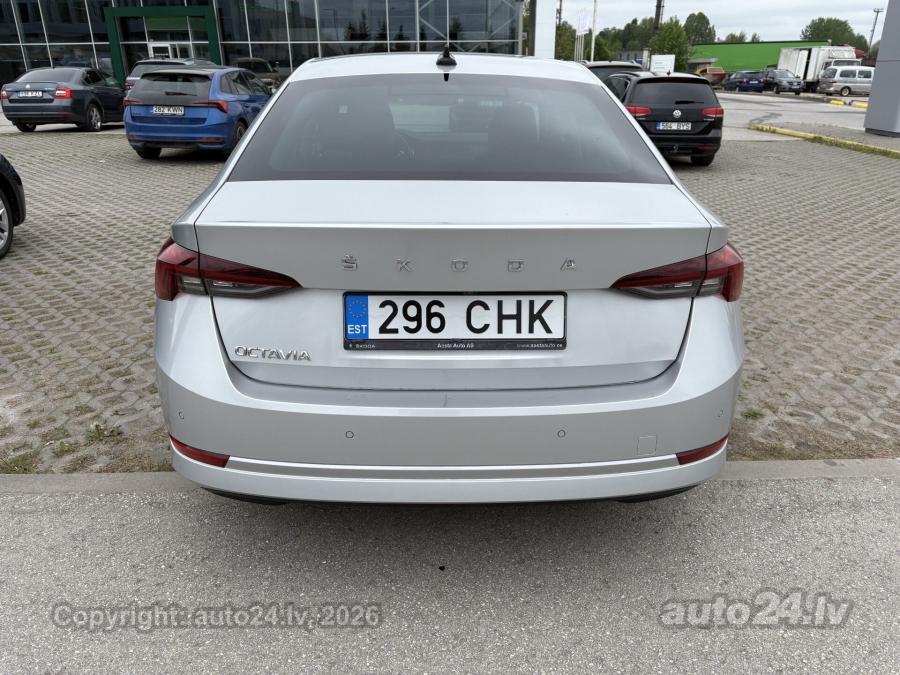 Pelēks Skoda Octavia 2022 Tallina, ar dzinēja tilpumu 1.50 L un nobraukumu 35 tūkst. km par 23000 €, foto 3 vietnē AUTOMOTO.COM.LV