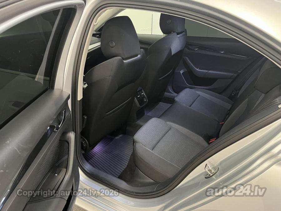Pelēks Skoda Octavia 2022 Tallina, ar dzinēja tilpumu 2.00 L un nobraukumu 106 tūkst. km par 16900 €, foto 11 vietnē AUTOMOTO.COM.LV