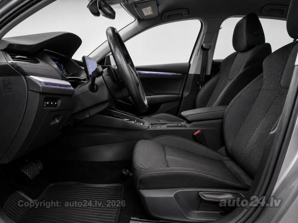 Grey Skoda Octavia 2022 in Tallinn, with an engine capacity of 1.97 L and mileage of 99 thousand km for 16990 €, photo 7 on AUTOMOTO.COM.LV
