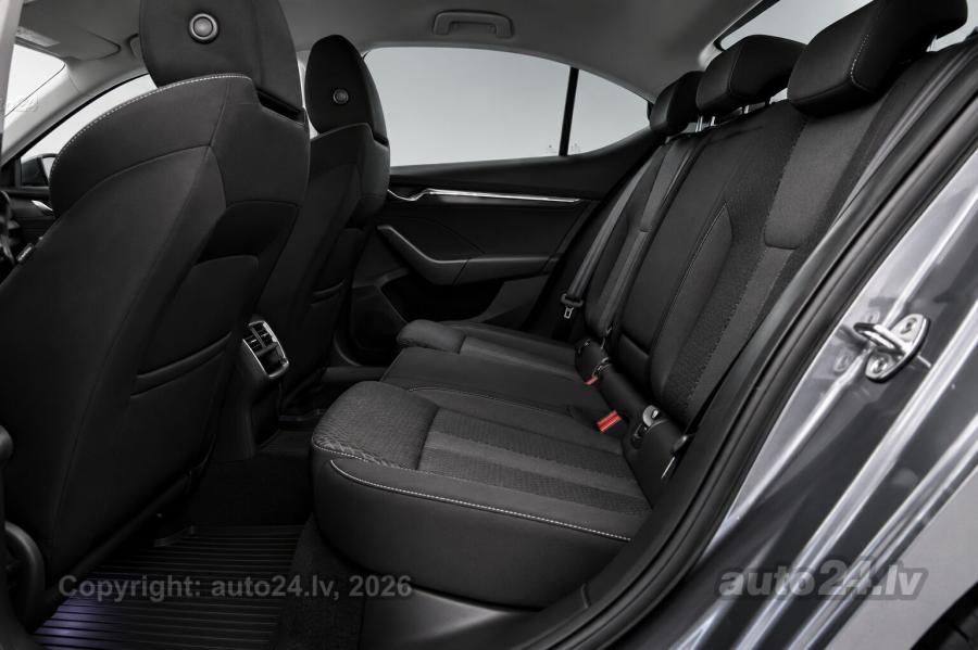 Pelēks Skoda Octavia 2022 Tallina, ar dzinēja tilpumu 1.97 L un nobraukumu 99 tūkst. km par 16990 €, foto 14 vietnē AUTOMOTO.COM.LV