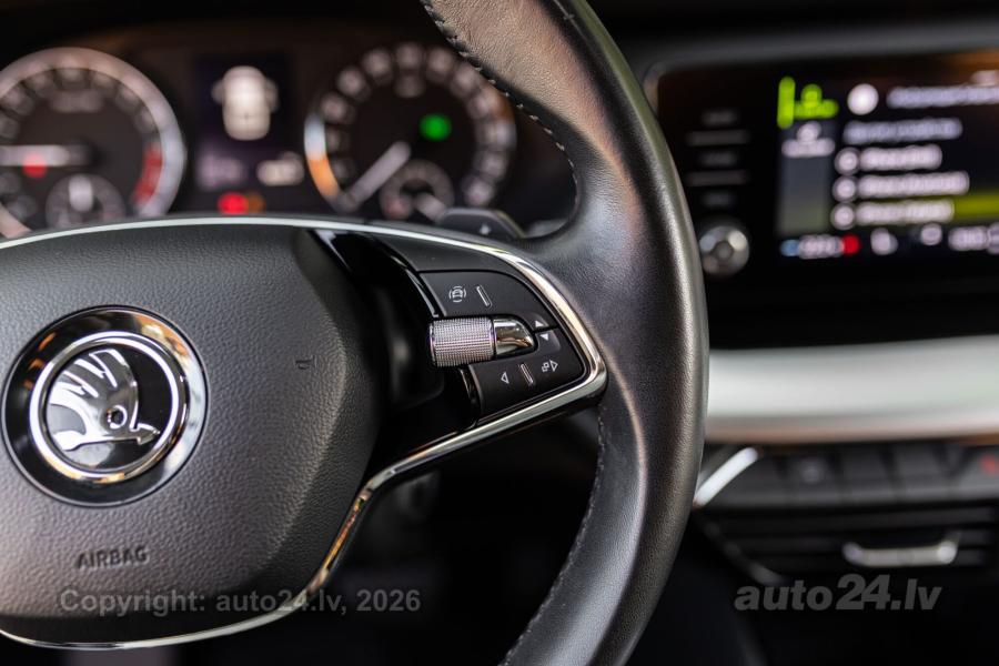 Pelēks Skoda Octavia 2022 Tallina, ar dzinēja tilpumu 2.00 L un nobraukumu 124 tūkst. km par 16990 €, foto 21 vietnē AUTOMOTO.COM.LV