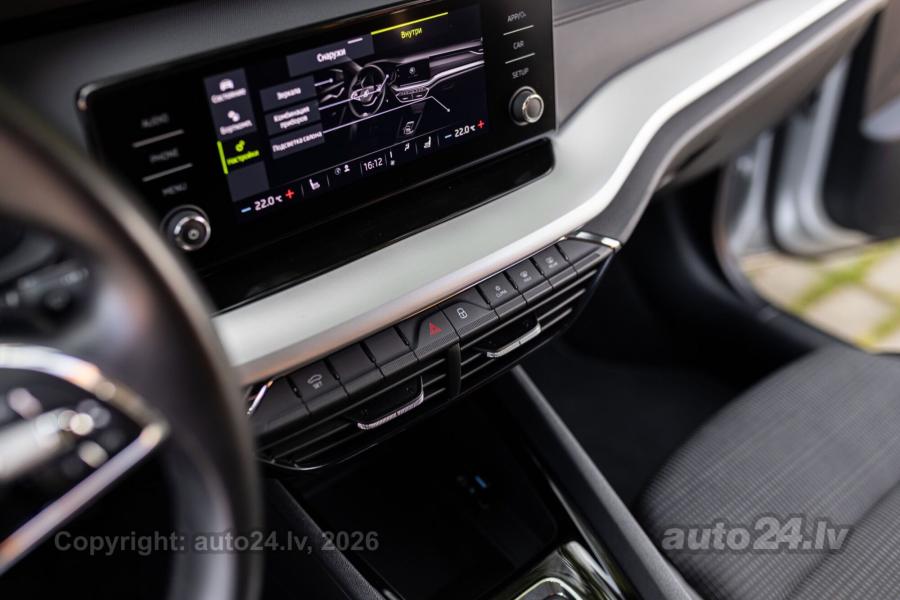 Pelēks Skoda Octavia 2022 Tallina, ar dzinēja tilpumu 2.00 L un nobraukumu 124 tūkst. km par 16990 €, foto 26 vietnē AUTOMOTO.COM.LV