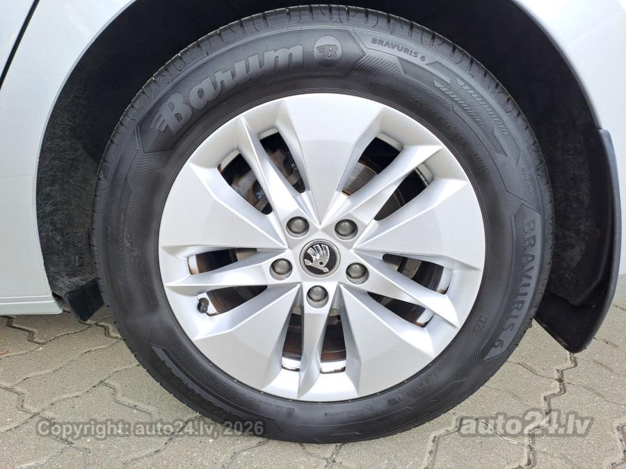 Pelēks Skoda Octavia 2022 Tartu, ar dzinēja tilpumu 1.50 L un nobraukumu 217 tūkst. km par 13200 €, foto 7 vietnē AUTOMOTO.COM.LV