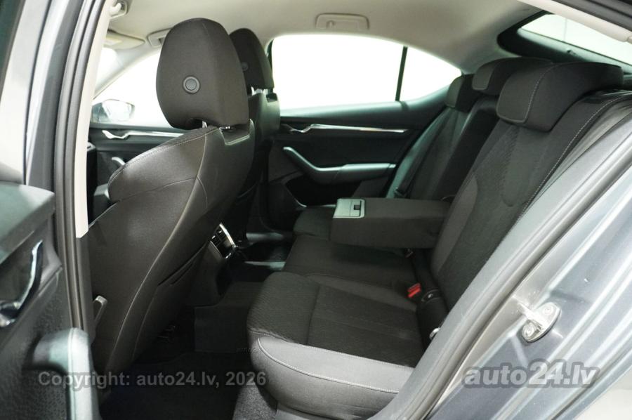 Grey Skoda Octavia 2022 in Tallinn, with an engine capacity of 2.00 L and mileage of 128 thousand km for 17900 €, photo 10 on AUTOMOTO.COM.LV
