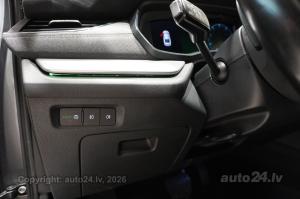 Grey Skoda Octavia 2022 in Tallinn, with an engine capacity of 2.00 L and mileage of 128 thousand km for 17900 €, photo 16 on AUTOMOTO.COM.LV