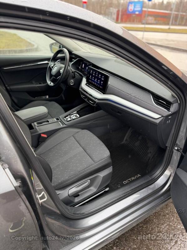 Grey Skoda Octavia 2023 in Tallinn, with an engine capacity of 2.00 L and mileage of 17 thousand km for 29000 €, photo 11 on AUTOMOTO.COM.LV