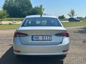 Grey Skoda Octavia 2023 in Cesis, with an engine capacity of 2.00 L and mileage of 129 thousand km for 15700 €, photo 4 on AUTOMOTO.COM.LV